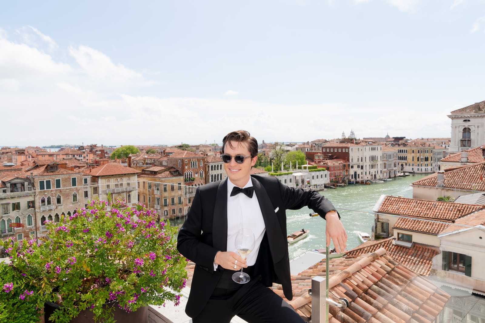 Singer-Songwriter Chloe Stroll and Olympic Snowboarder Scotty James’s ...