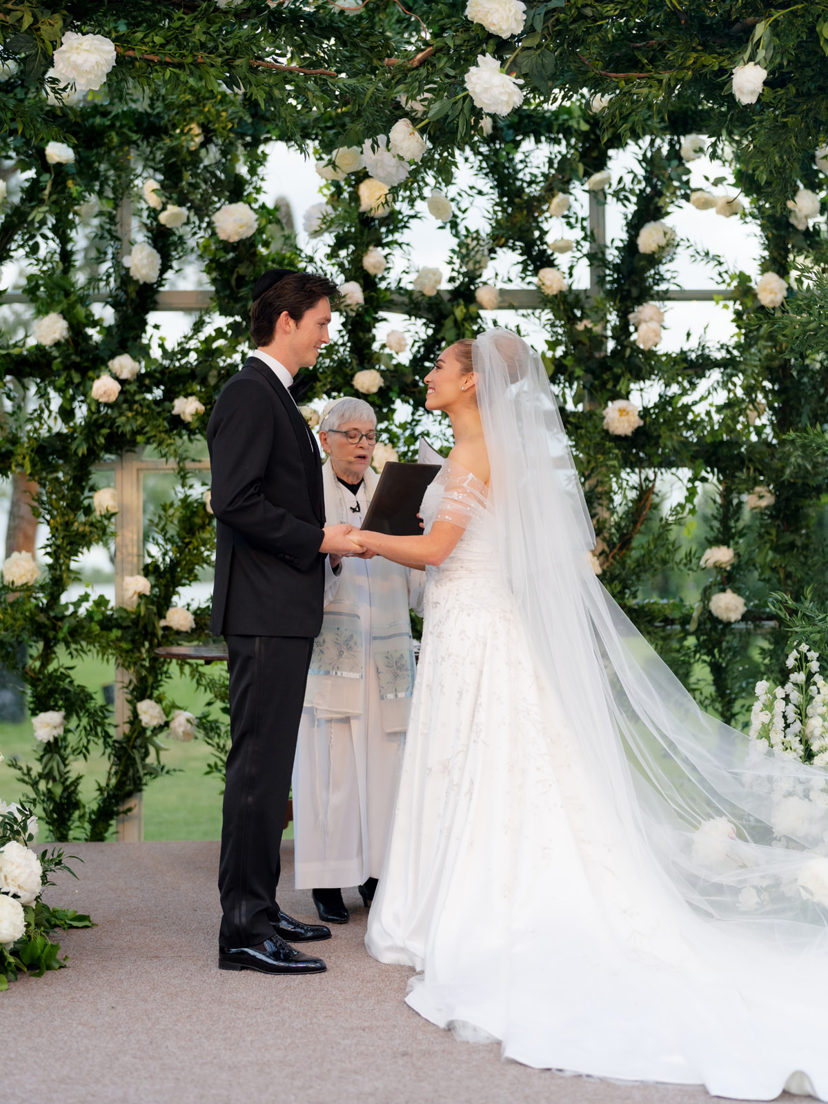 Singer-Songwriter Chloe Stroll and Olympic Snowboarder Scotty James’s ...