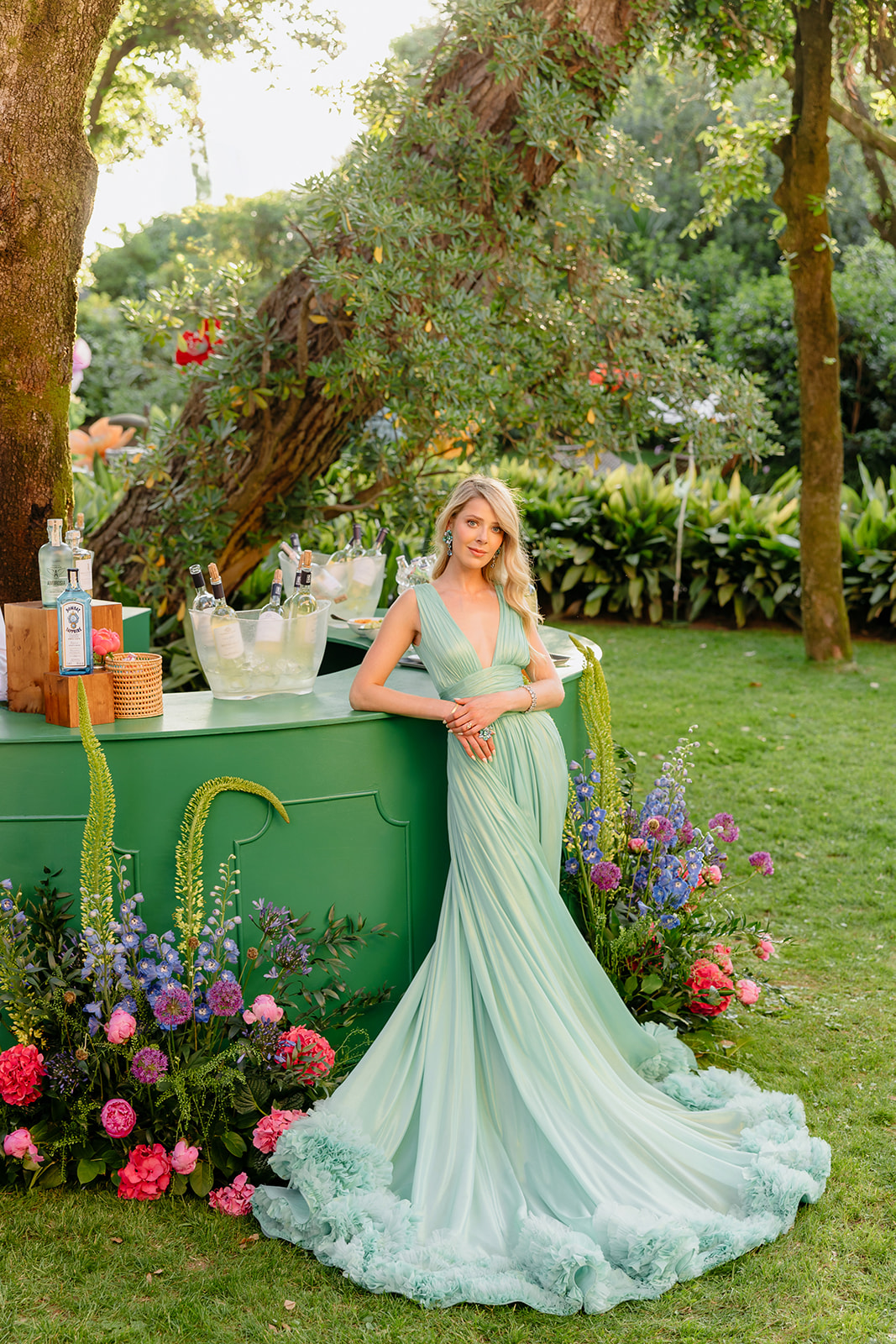 Marisa & Levi - Over The Moon